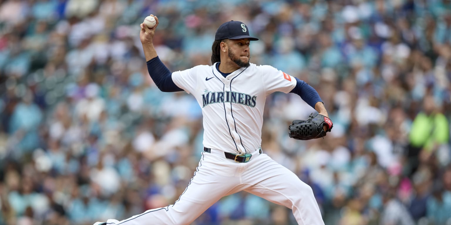 Luis Castillo strikes out four in gritty start vs. Rangers