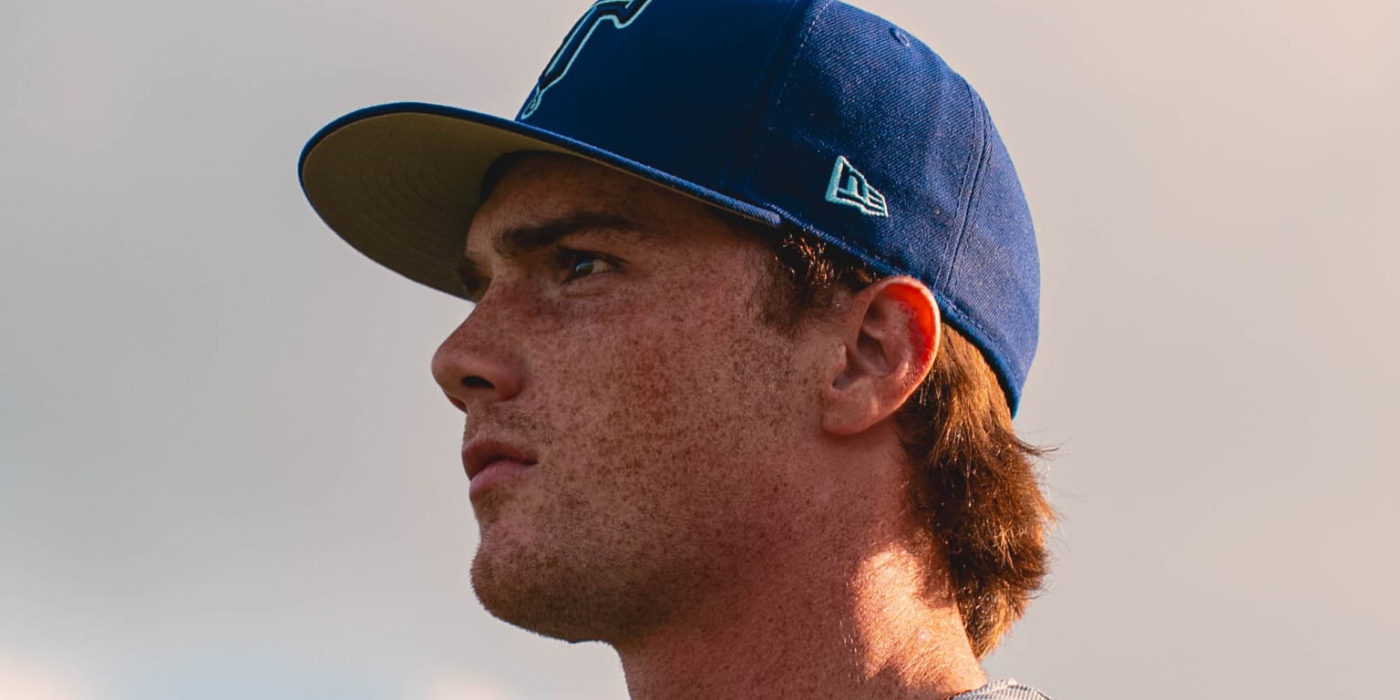 Dodgers' Mike Sirota reaches base in 60 straight games