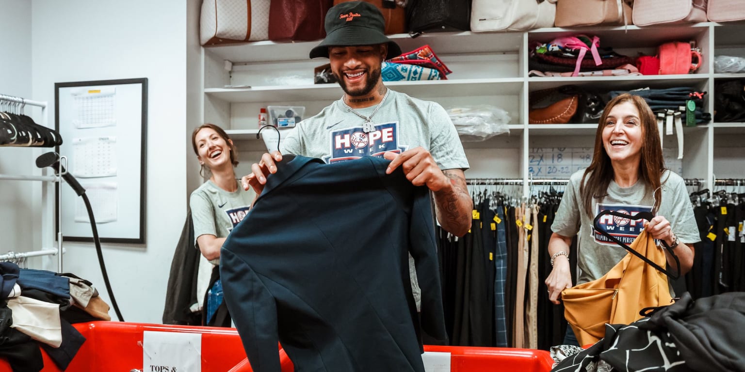 Yankees' 2025 HOPE Week initiative honors Bottomless Closet