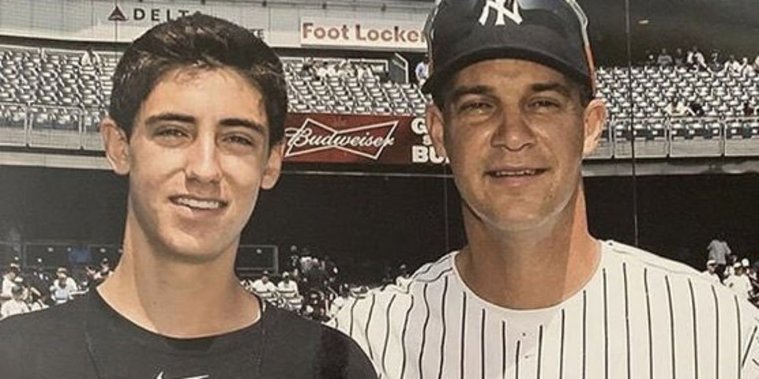 Cody Bellinger remembers Yankee Stadium moment with dad