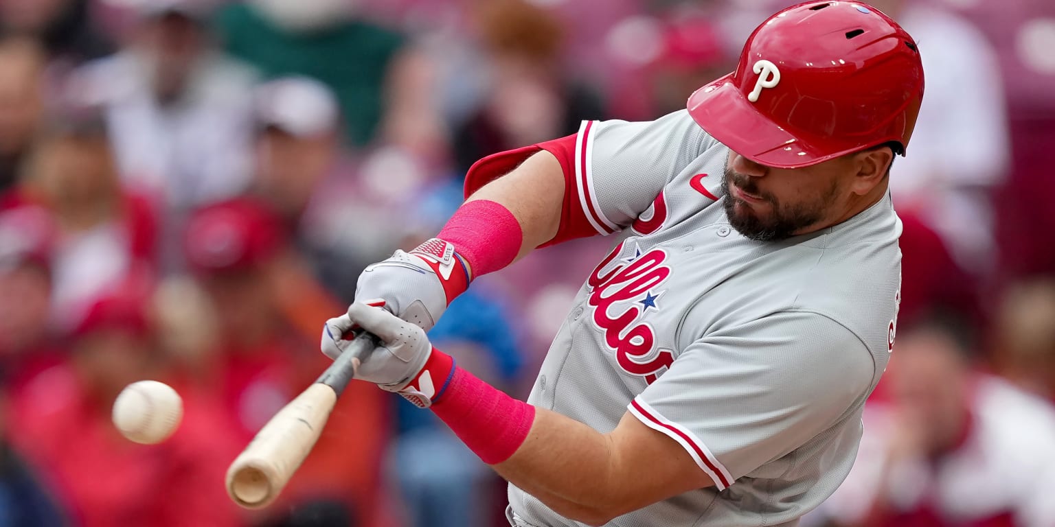 Filis estallan con 9 en la 1ra y le propinan paliza a Rojos