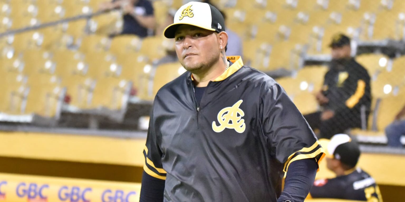 Yadier Molina triunfó en su debut como manager de Águilas Cibaeñas