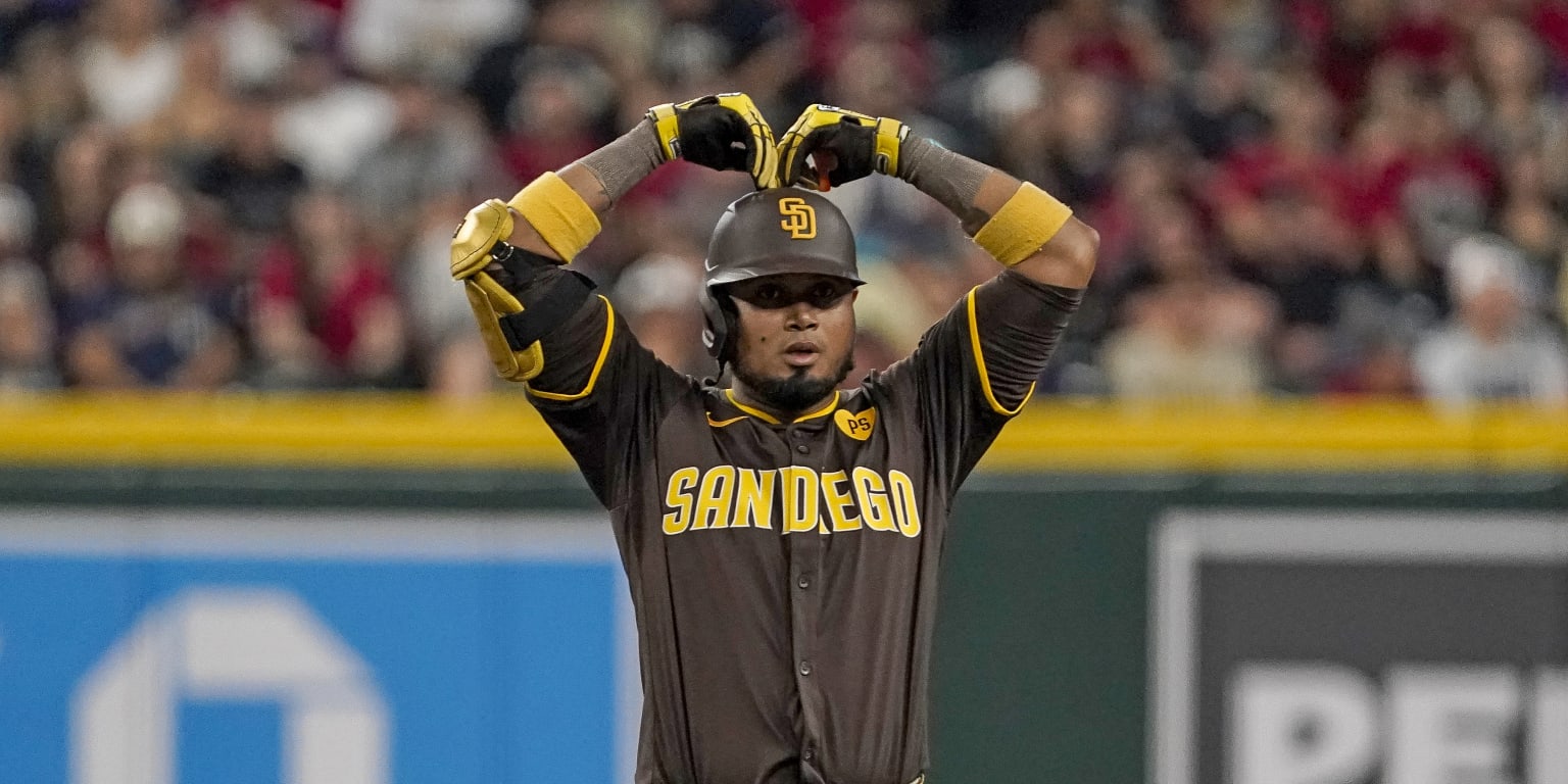 Padres' in-season additions helped propel club to postseason