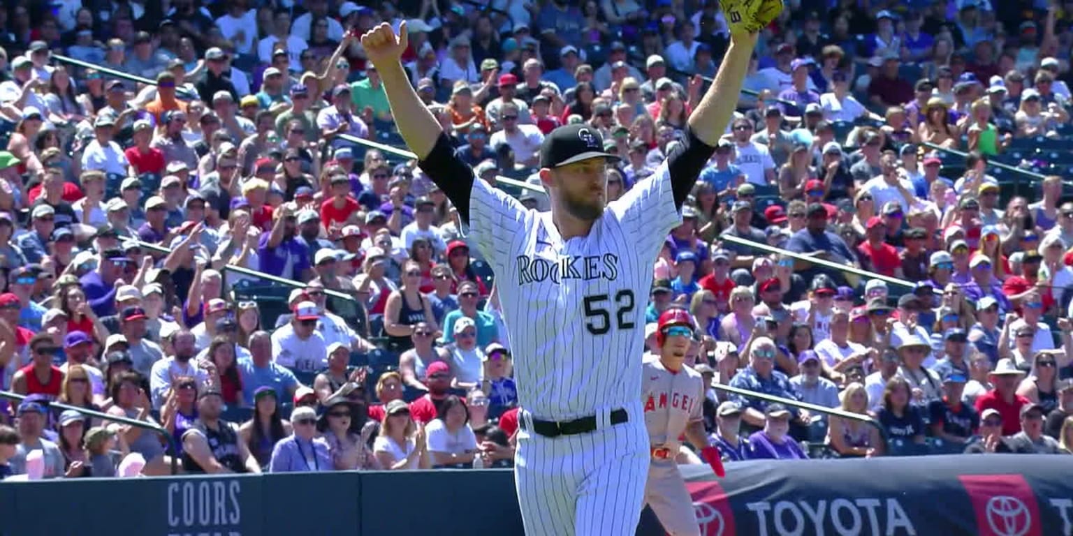 Daniel Bard gets key outs as Rockies win series with Angels