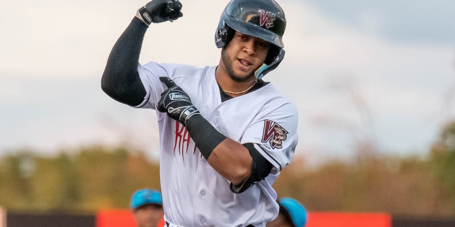 Jeferson Quero celebrates birthday with big day in AFL