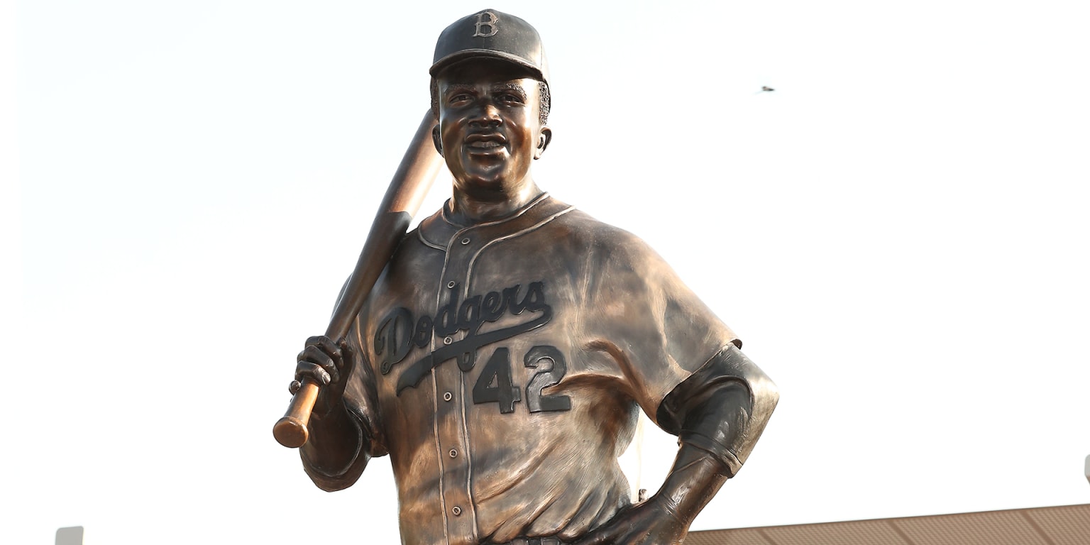 Replacement Jackie Robinson statue unveiled in Wichita