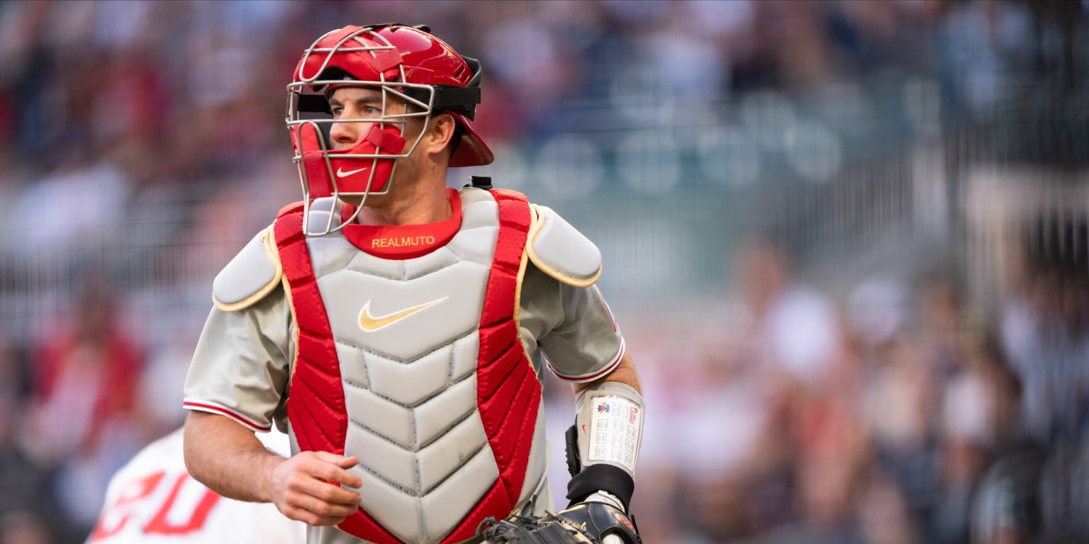 J.T. Realmuto moved down in Phillies' batting order