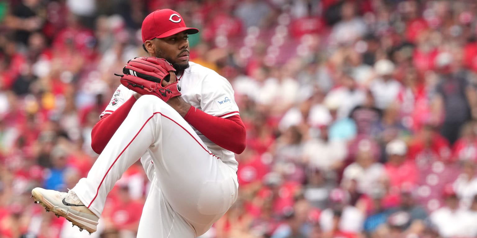 Hunter Greene solid in return from IL