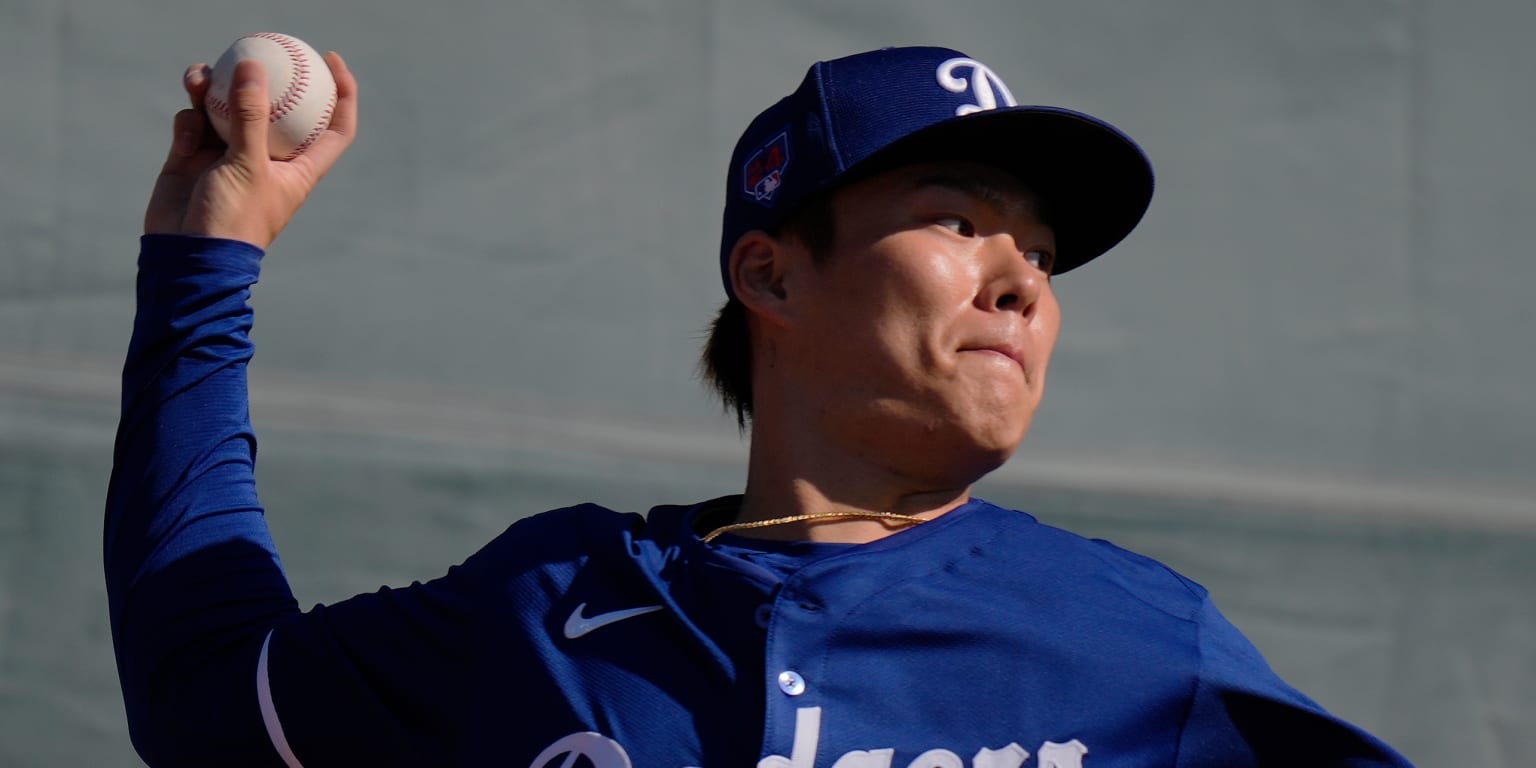Shohei Ohtani, Yoshinobu Yamamoto prepare for first Spring Training ...