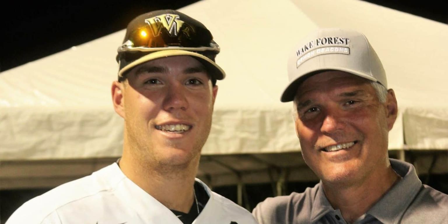 Gavin Sheets' dad, Larry Sheets, helping him navigate MLB career