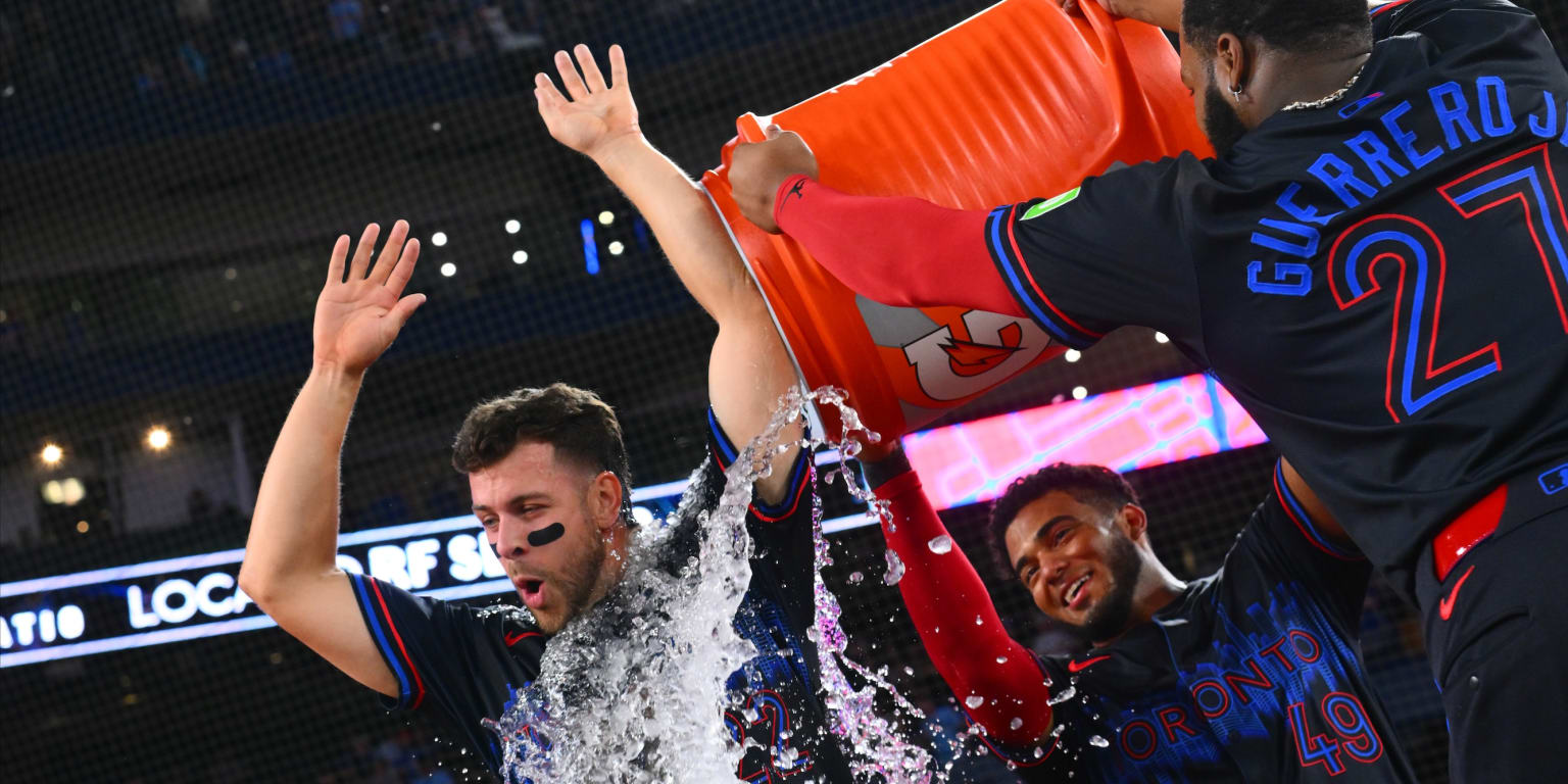 Blue Jays walk off Angels for sixth straight victory