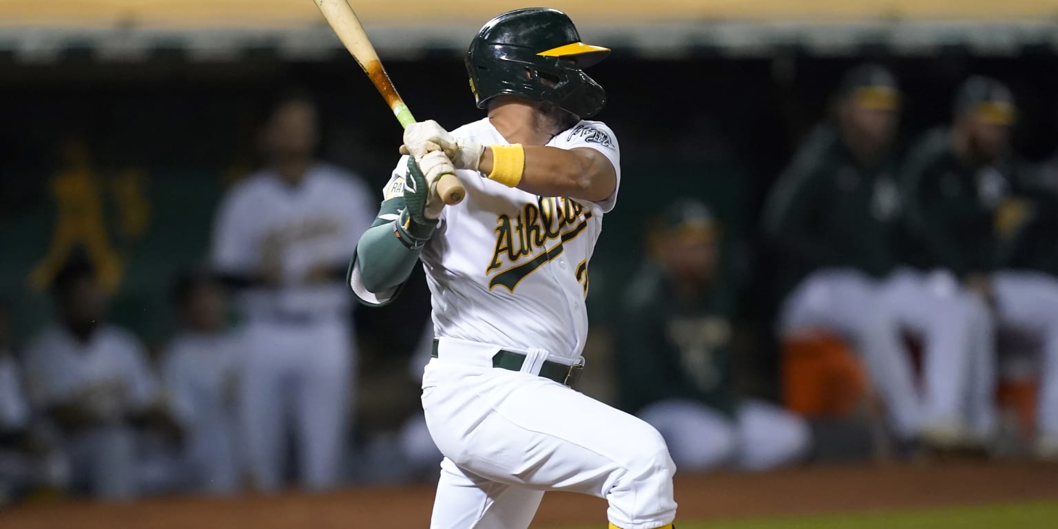 Vimael Machín hits seventh double of September