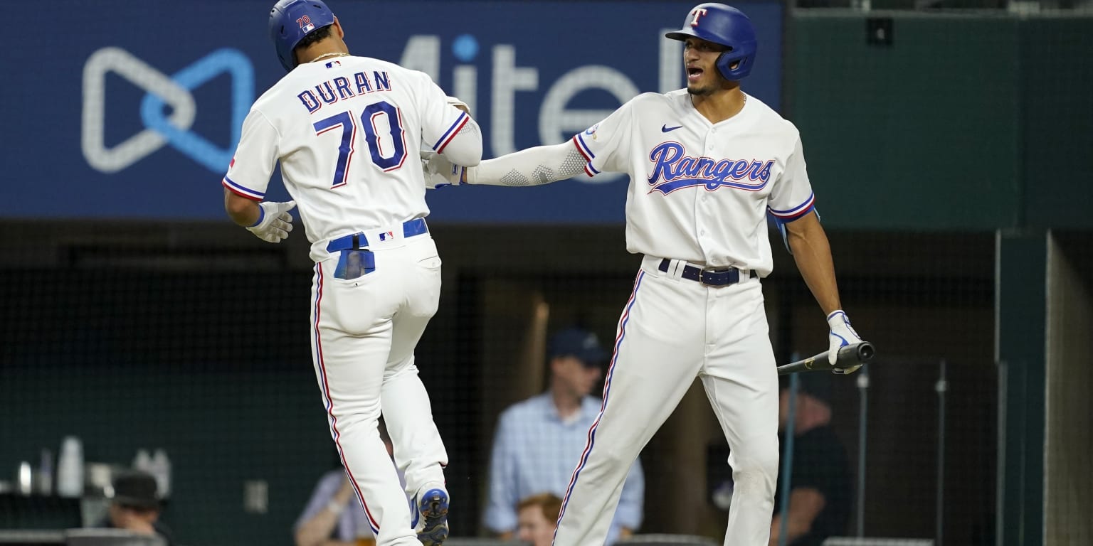 Bubba Thompson, Ezequiel Duran hit HRs for Rangers