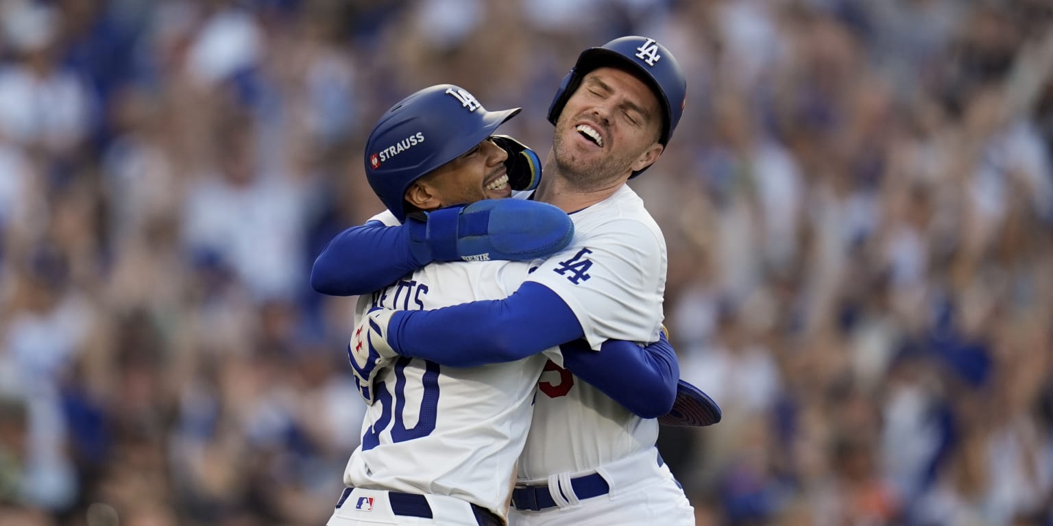 Freddie Freeman playing through ankle injury for Dodgers