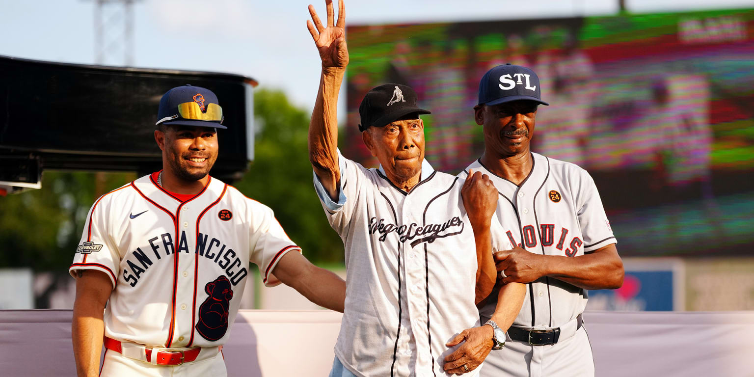 Bill Greason talks about friend Willie Mays at Rickwood Field