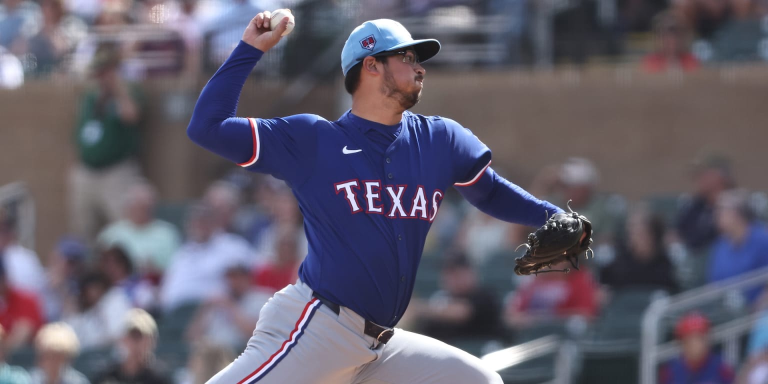 Dane Dunning throwing new splitter in buildup to starting job