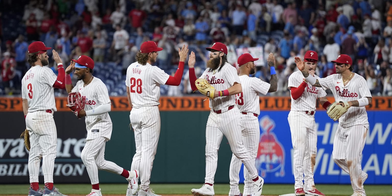 Phillies historic start continues in win over Rangers