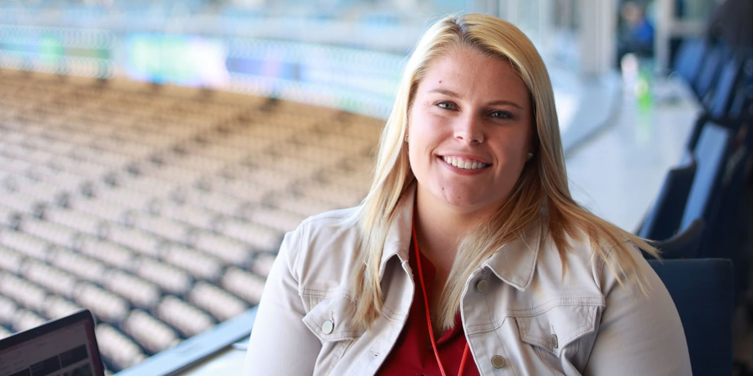 Jill Gearin first female D-backs broadcaster Jill Gearin first female D-backs broadcaster