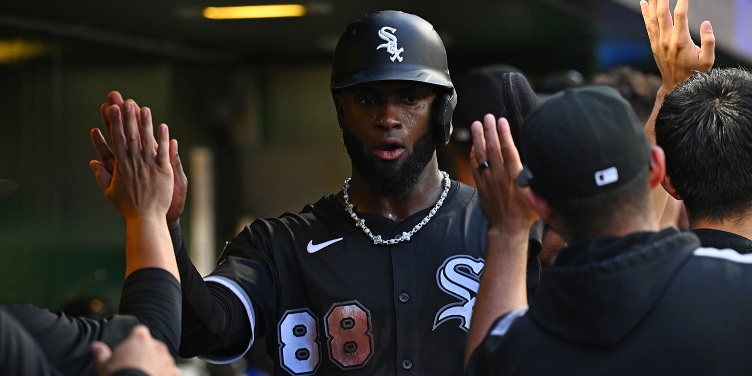 Luis Robert Jr. trade frontrunner emerges ahead of Deadline