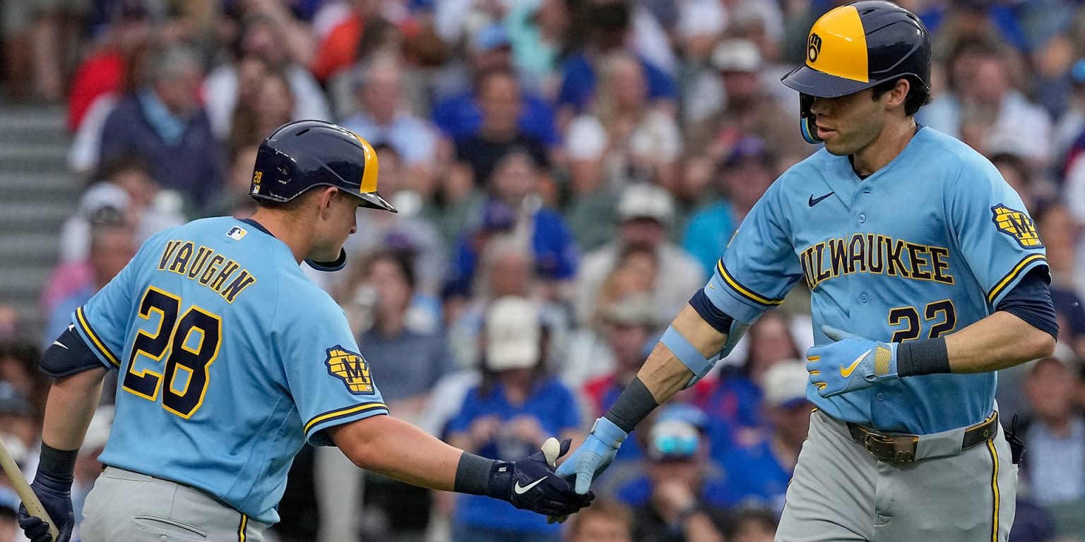 Cerveceros ganan el primer juego de la serie en Wrigley Field