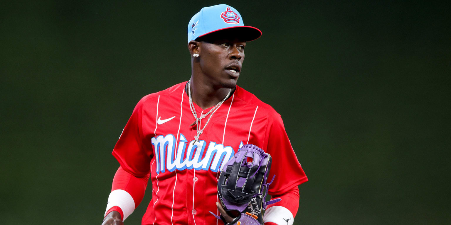 Jazz Chisholm toma prácticas de bateo y estaría cerca de una asignación en las menores