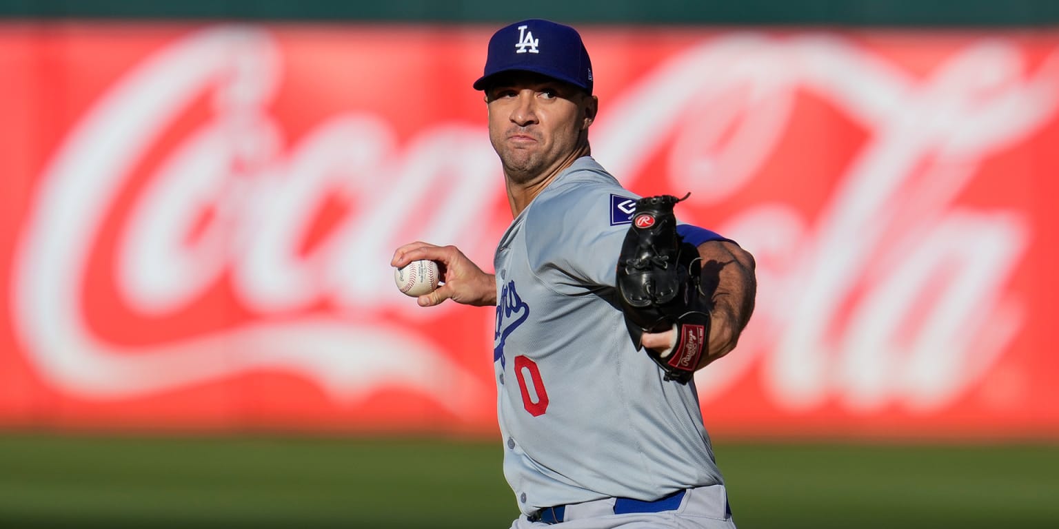 Jack Flaherty strikes out 7 in Dodgers debut