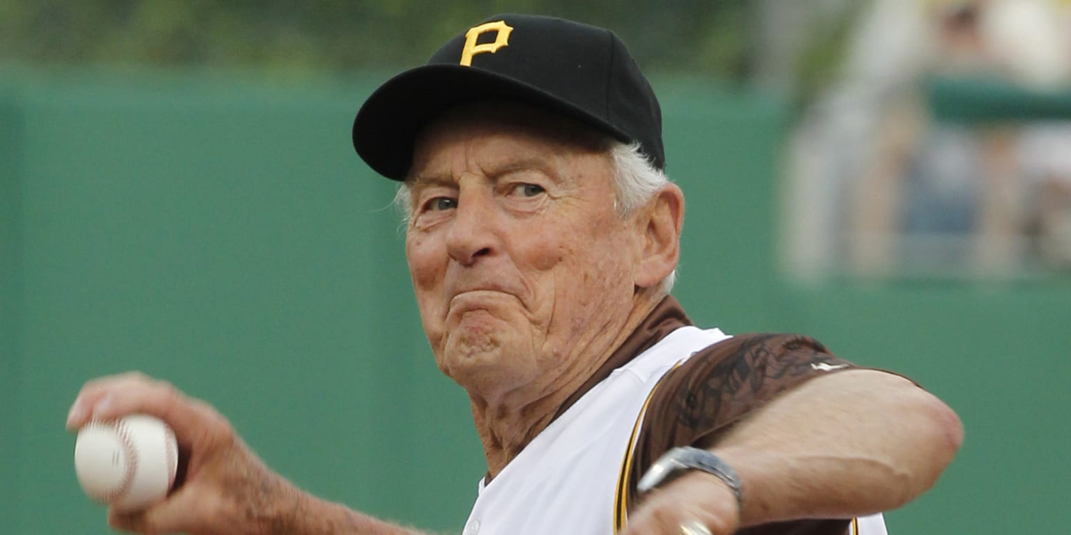 Law, pitching star of the '60 champs, to be inducted into Bucs Hall of ...