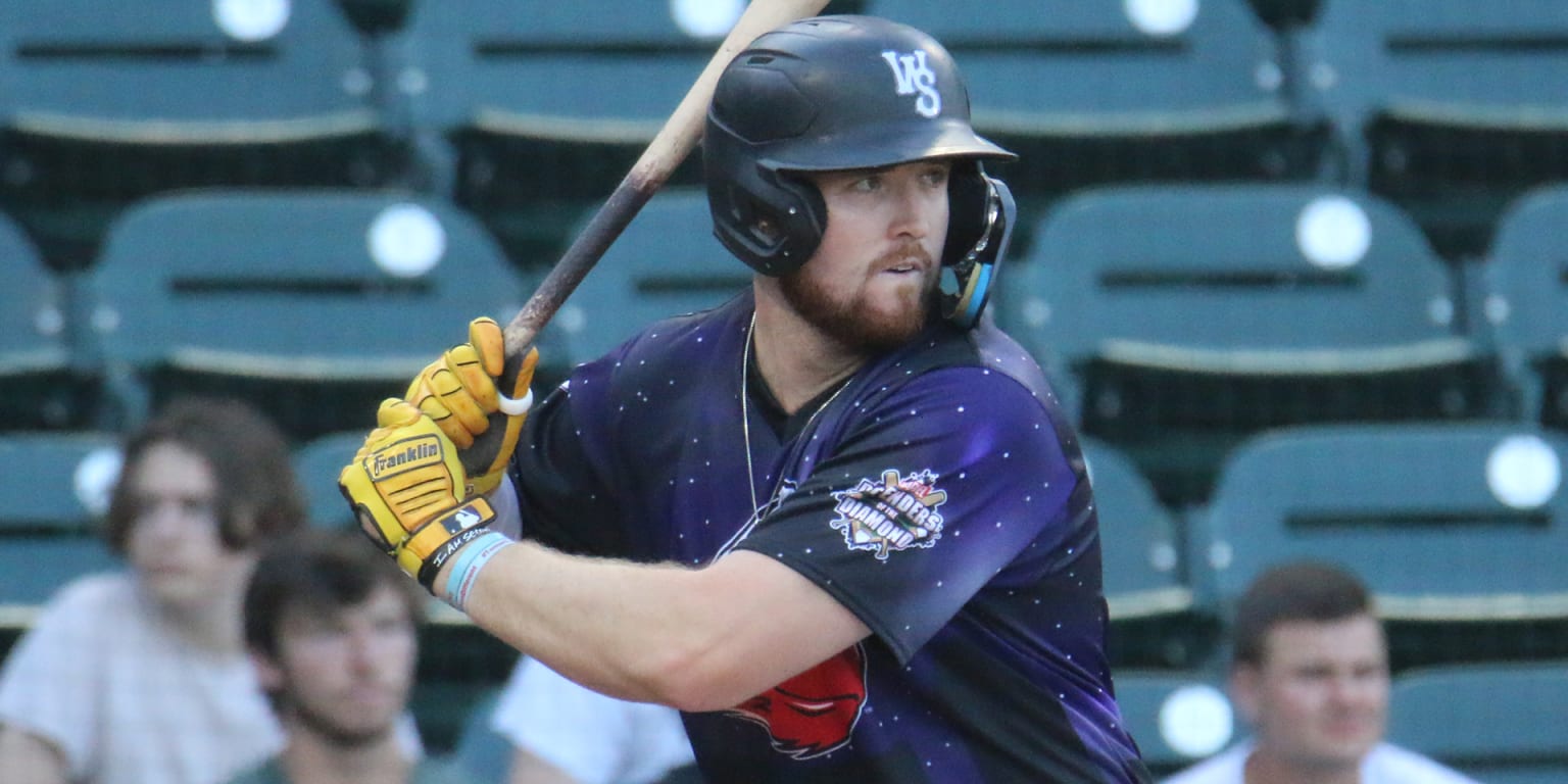 Tim Elko hits home run in first Spring Training game of 2024