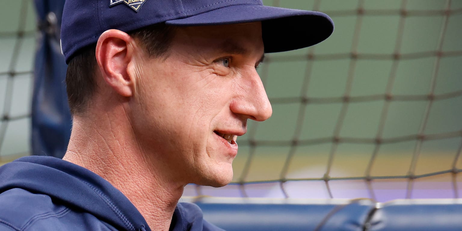 Craig Counsell hired as new Cubs manager
