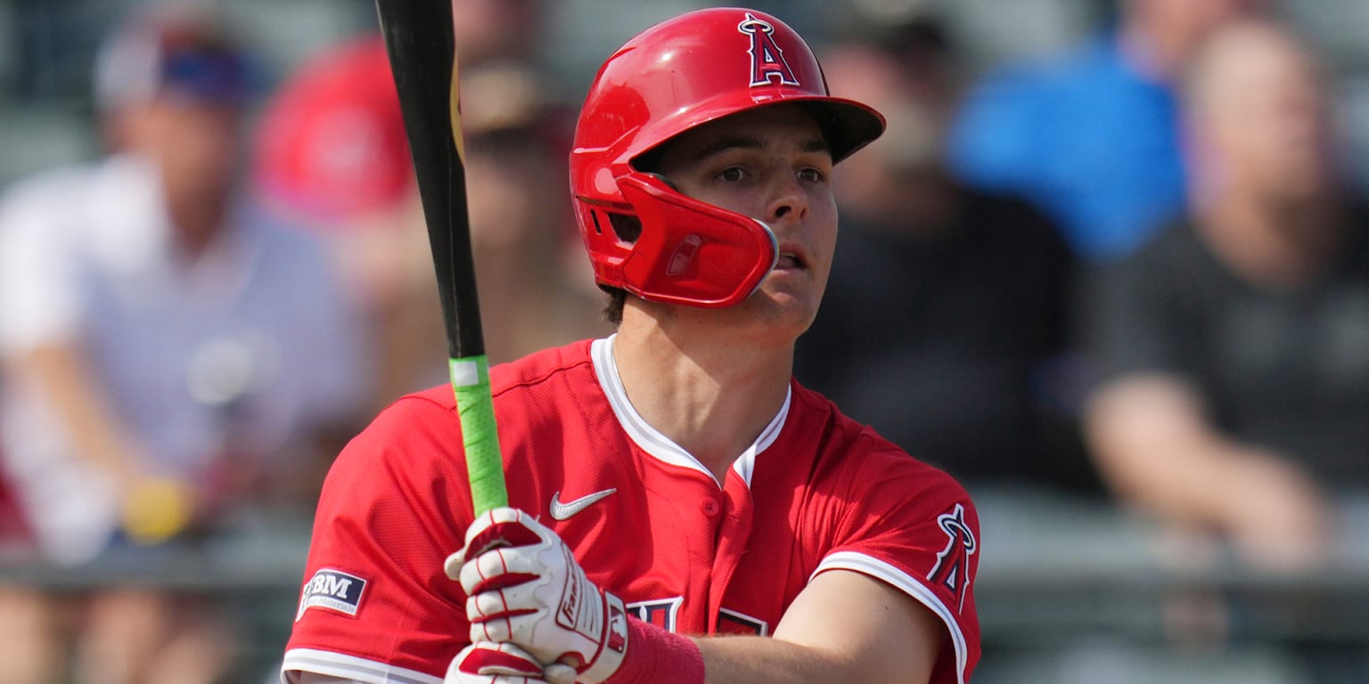 Mickey Moniak released by Angels