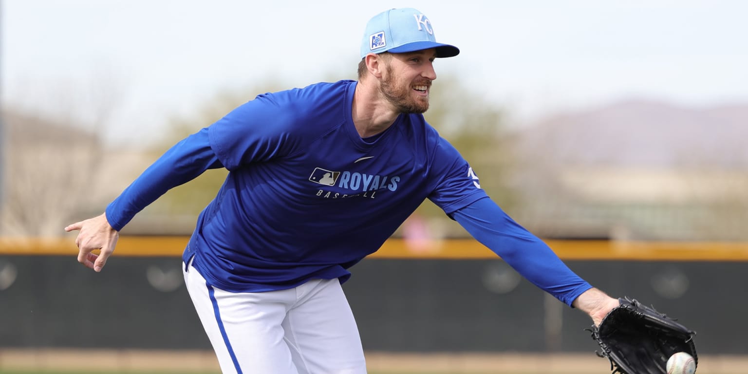 Royals pitchers compete in athletic competition in Spring Training