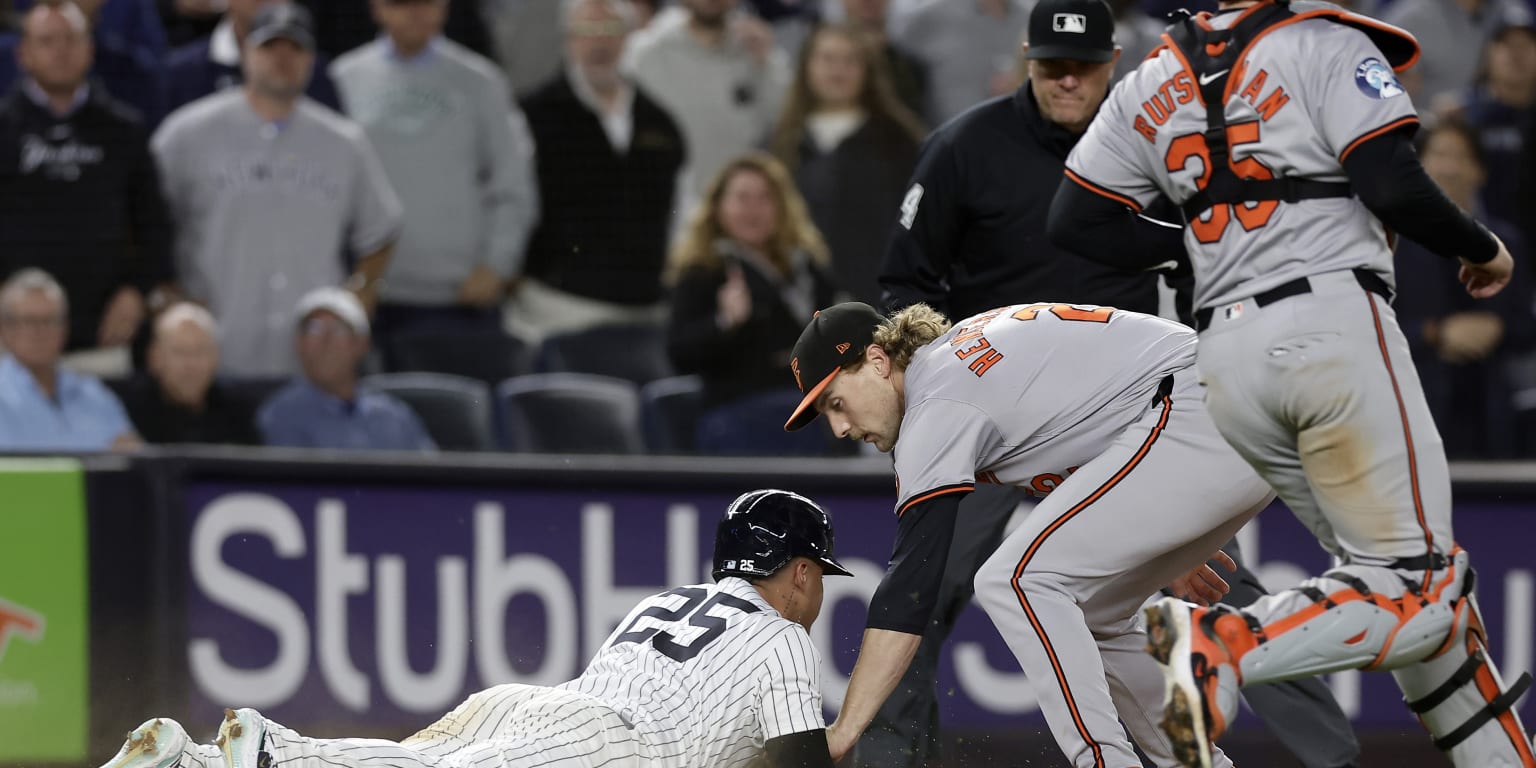 Gleyber Torres' baserunning blunder costly to Yankees