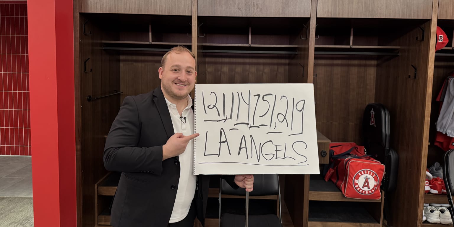 Shlomo Levinger amazes Angels with magic tricks