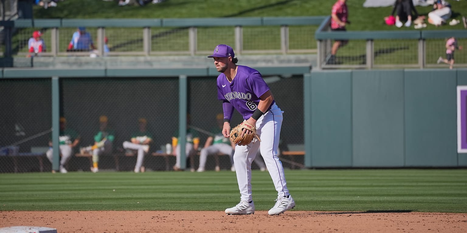 Kyle Farmer excited to play for Rockies