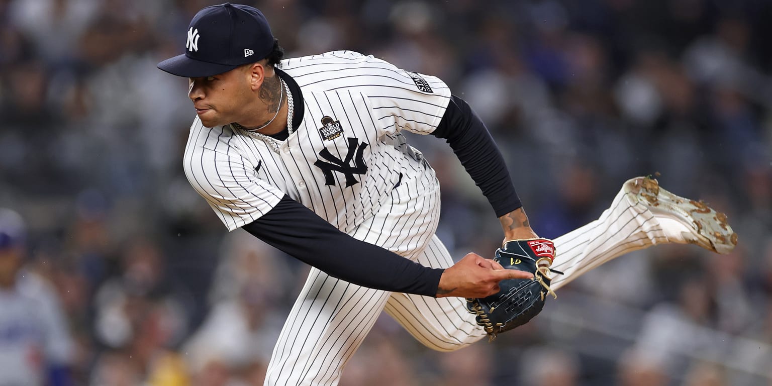 Luis Gil named Baseball Digest AL Rookie of the Year