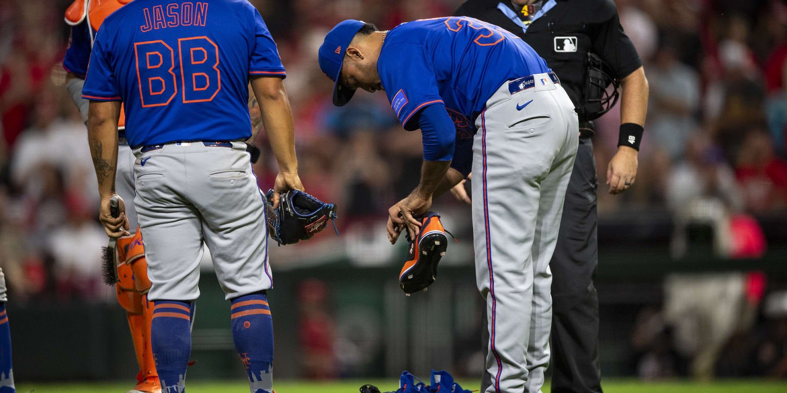 Edwin Díaz survives ninth-inning scare as Mets beat Reds