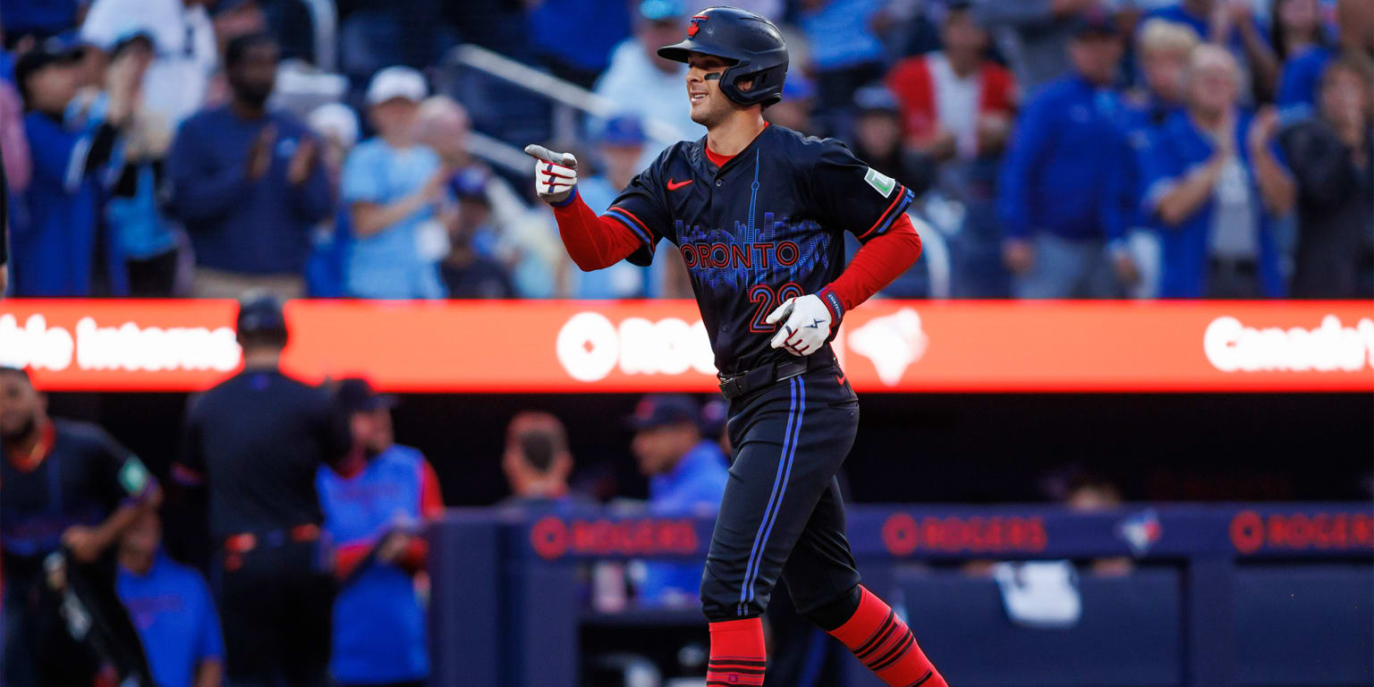 Ernie Clement excelling in everyday role with Blue Jays