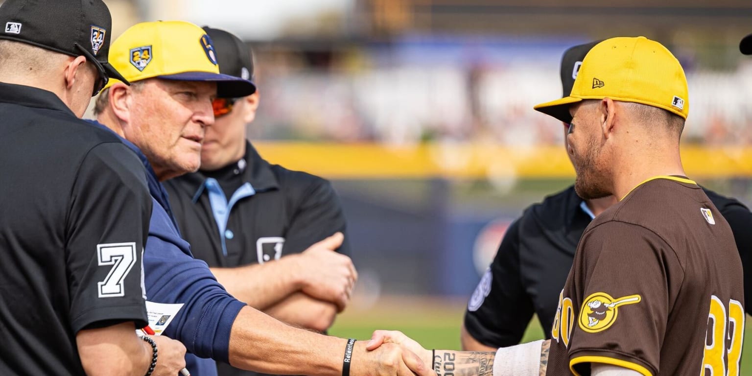 Kai Murphy hits double against father Pat Murphy's Brewers