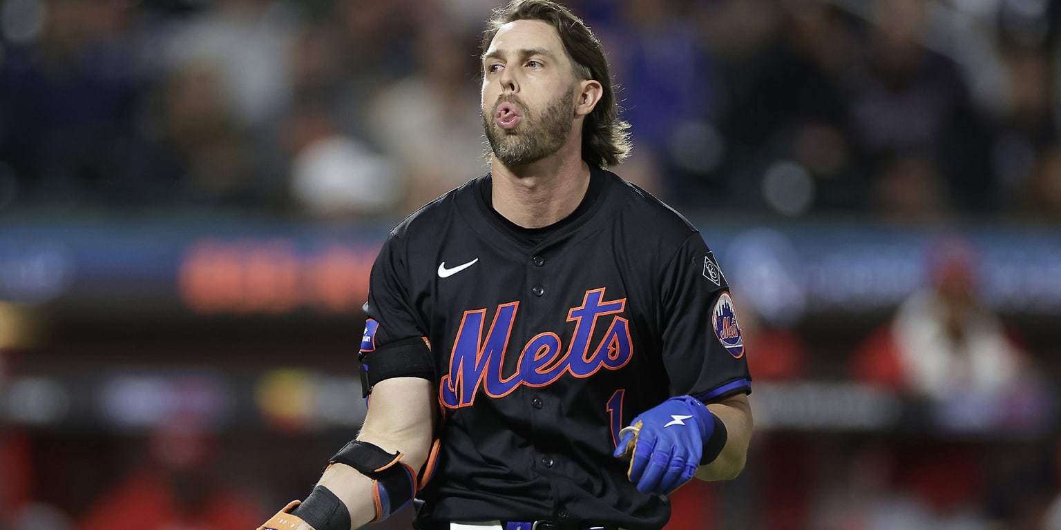 Jeff McNeil has broken wrist, will miss rest of regular season