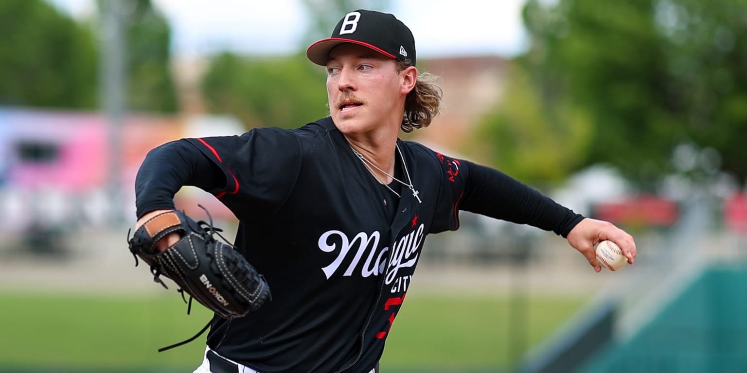 White Sox prospect Hagen Smith solid in Fall League debut
