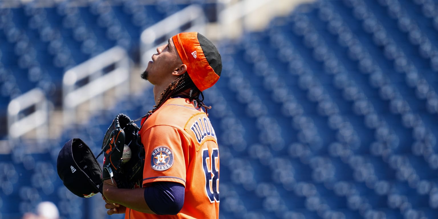 Astros prospect Miguel Ullola moves to bullpen