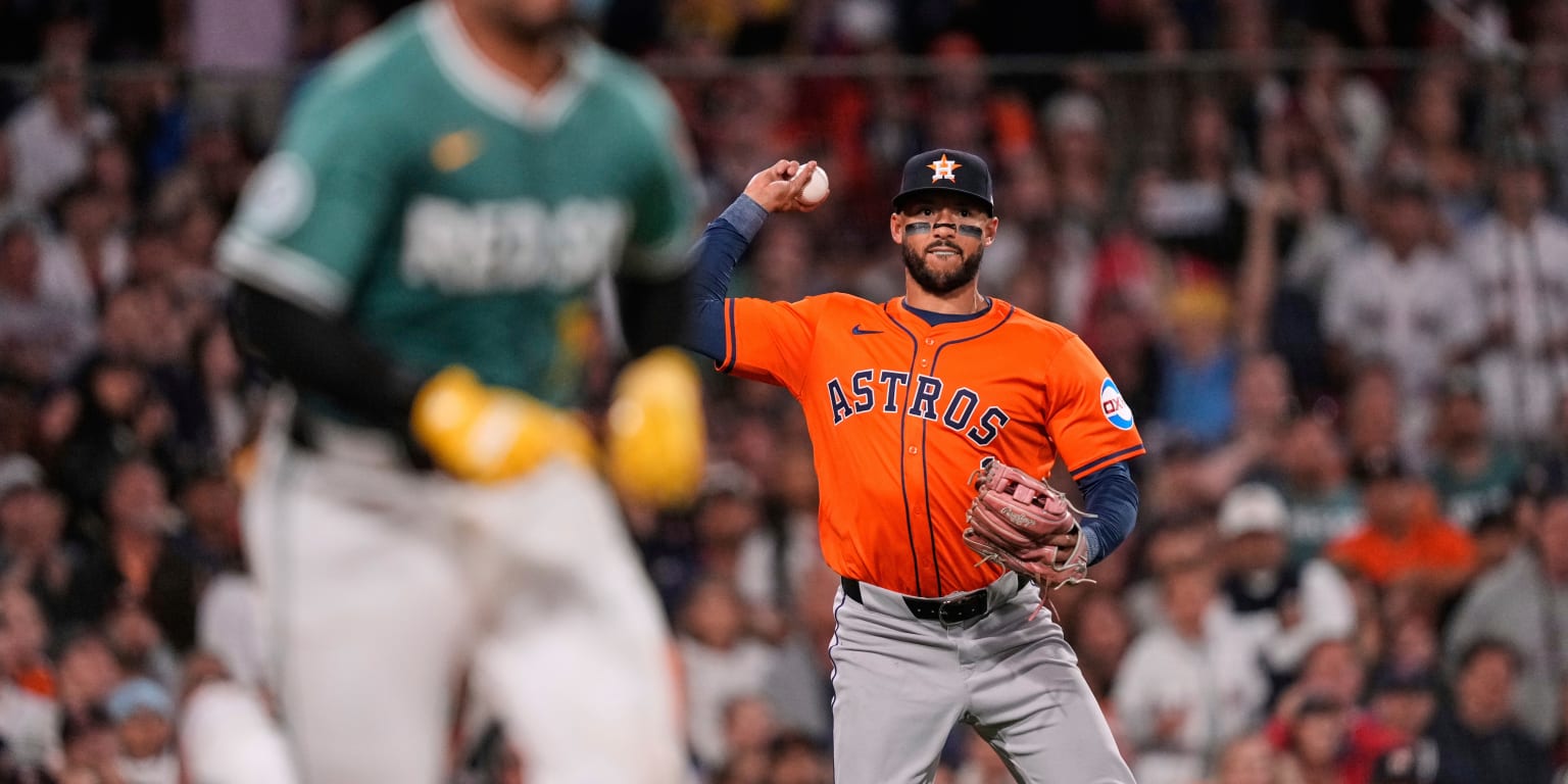 Carlos Correa preparing to be full-time third baseman