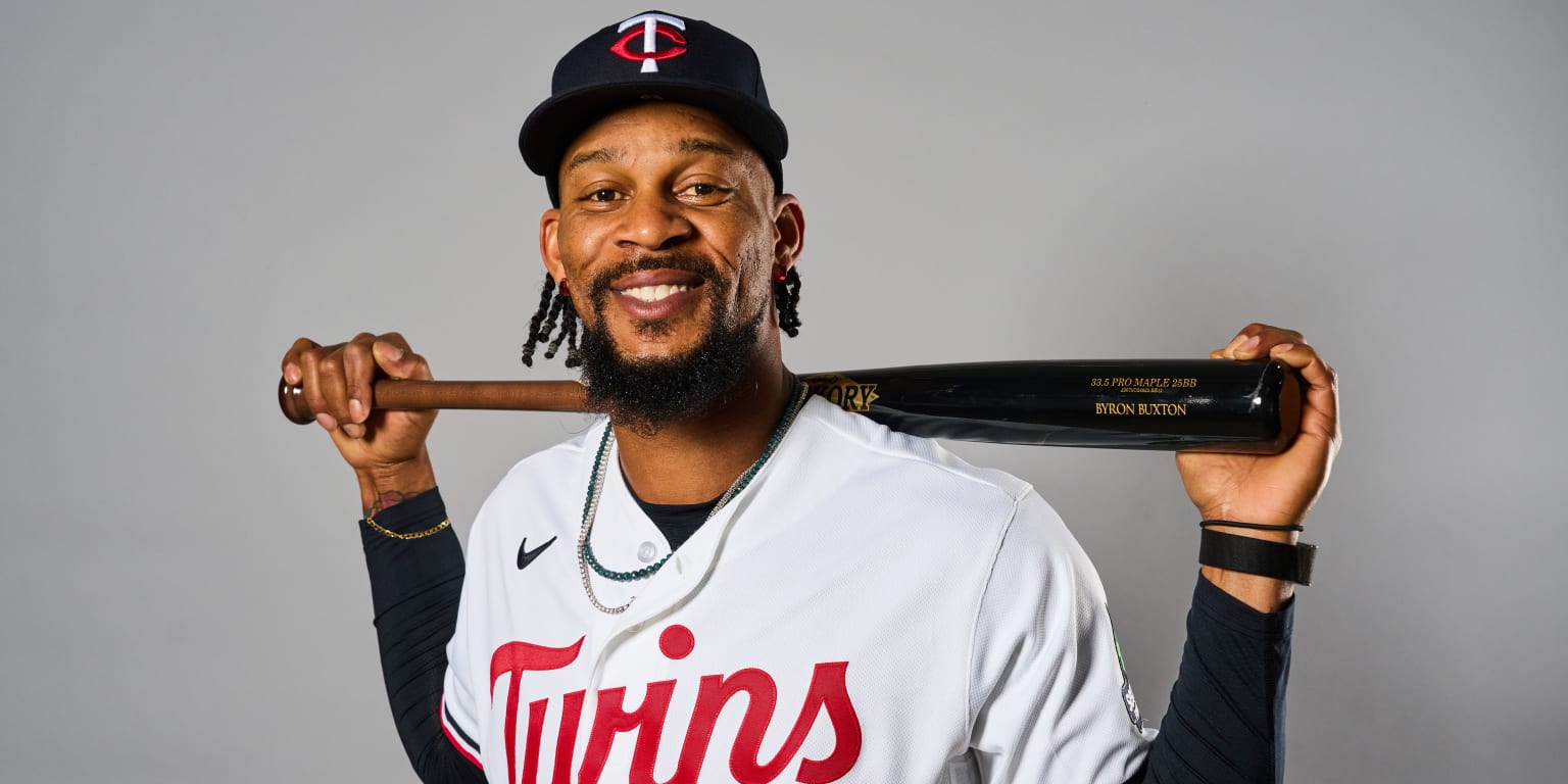 Byron Buxton honored for 10 years of service time