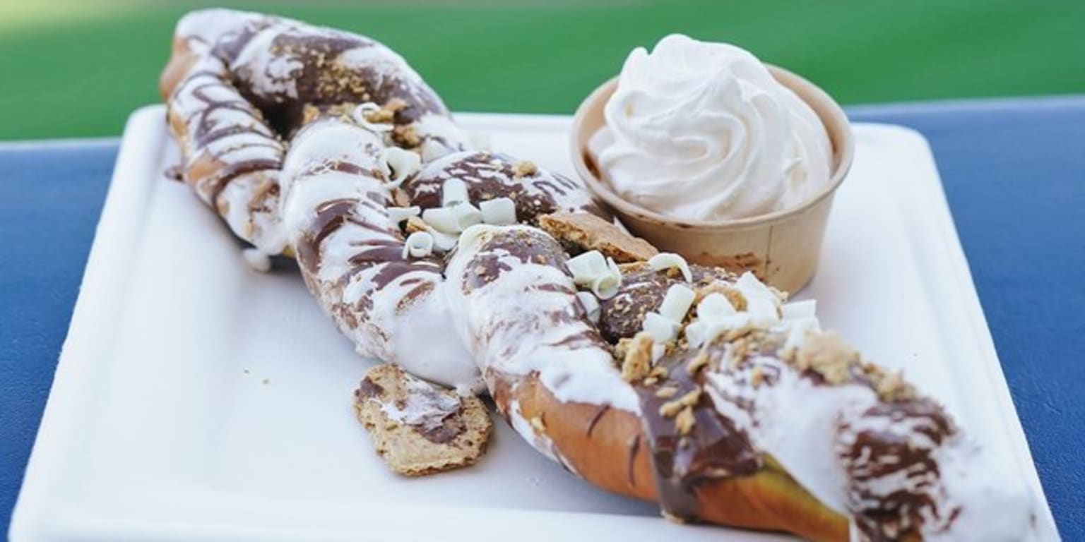 Padres introduce new s'mores pretzel