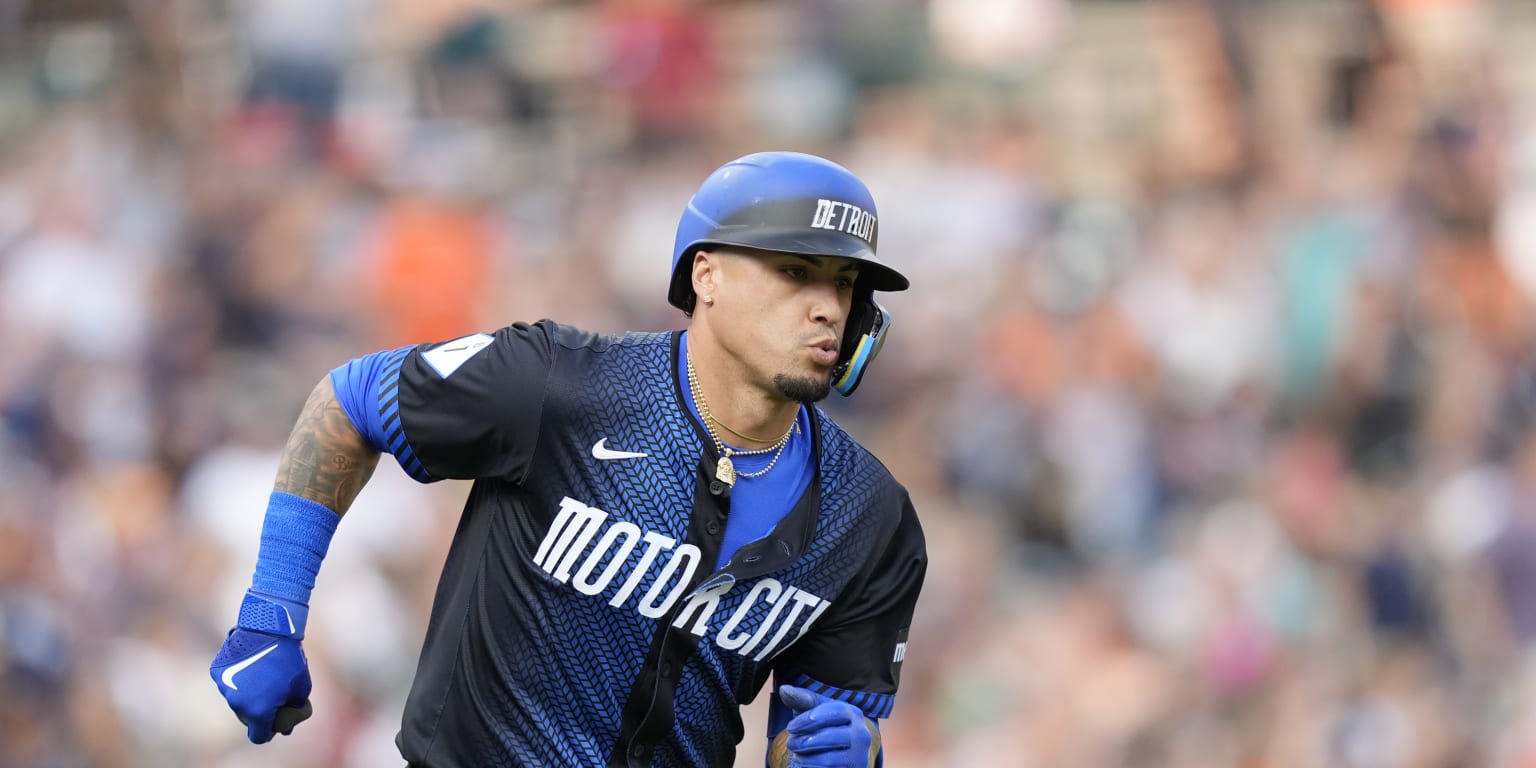 Javier Báez hits homers in back-to-back games