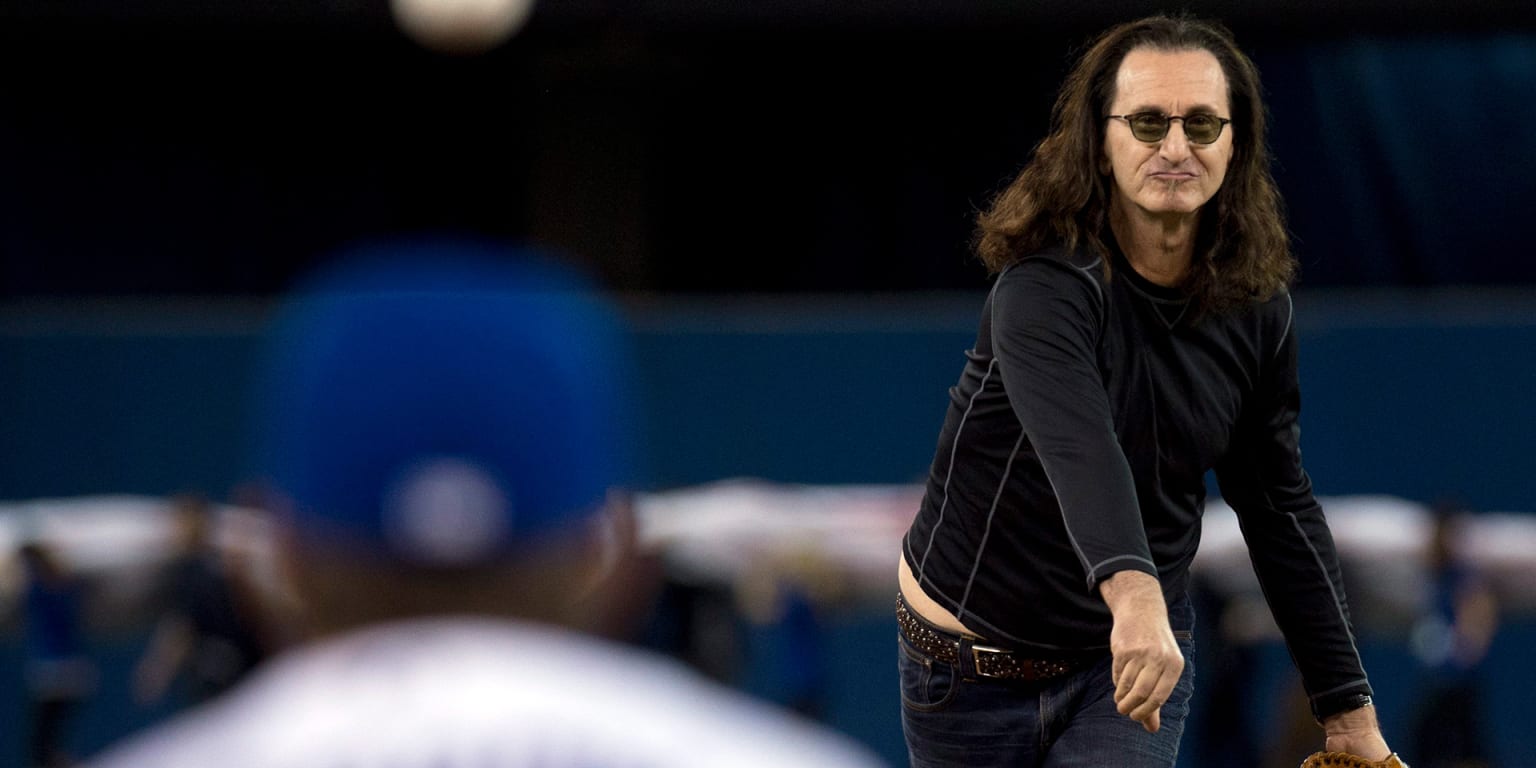 Geddy Lee auctioning off baseball memorabilia