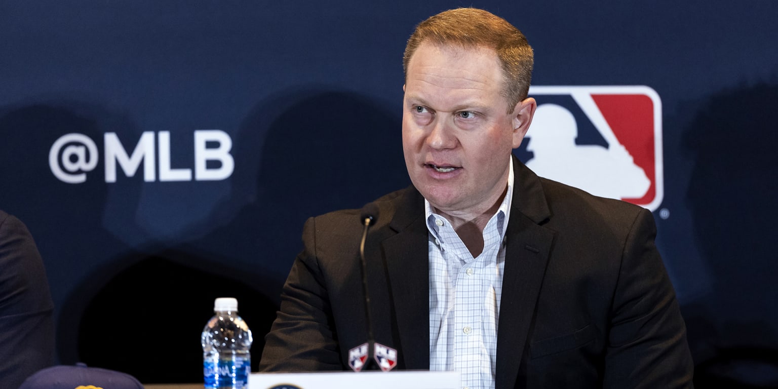 Brewers' Matt Arnold discusses Wild Card, Willy Adames' free agency