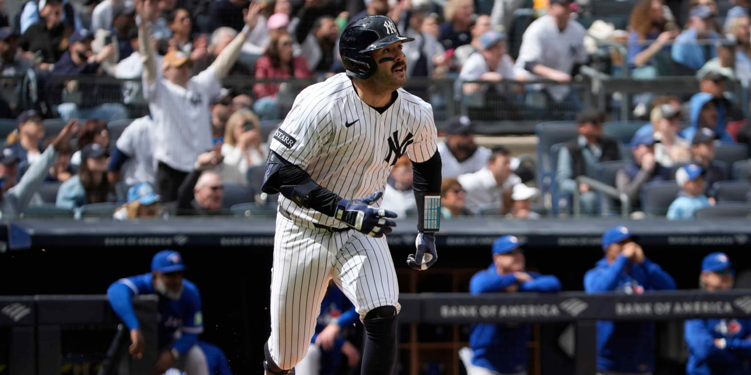Yankees score six runs in third inning in win over Blue Jays