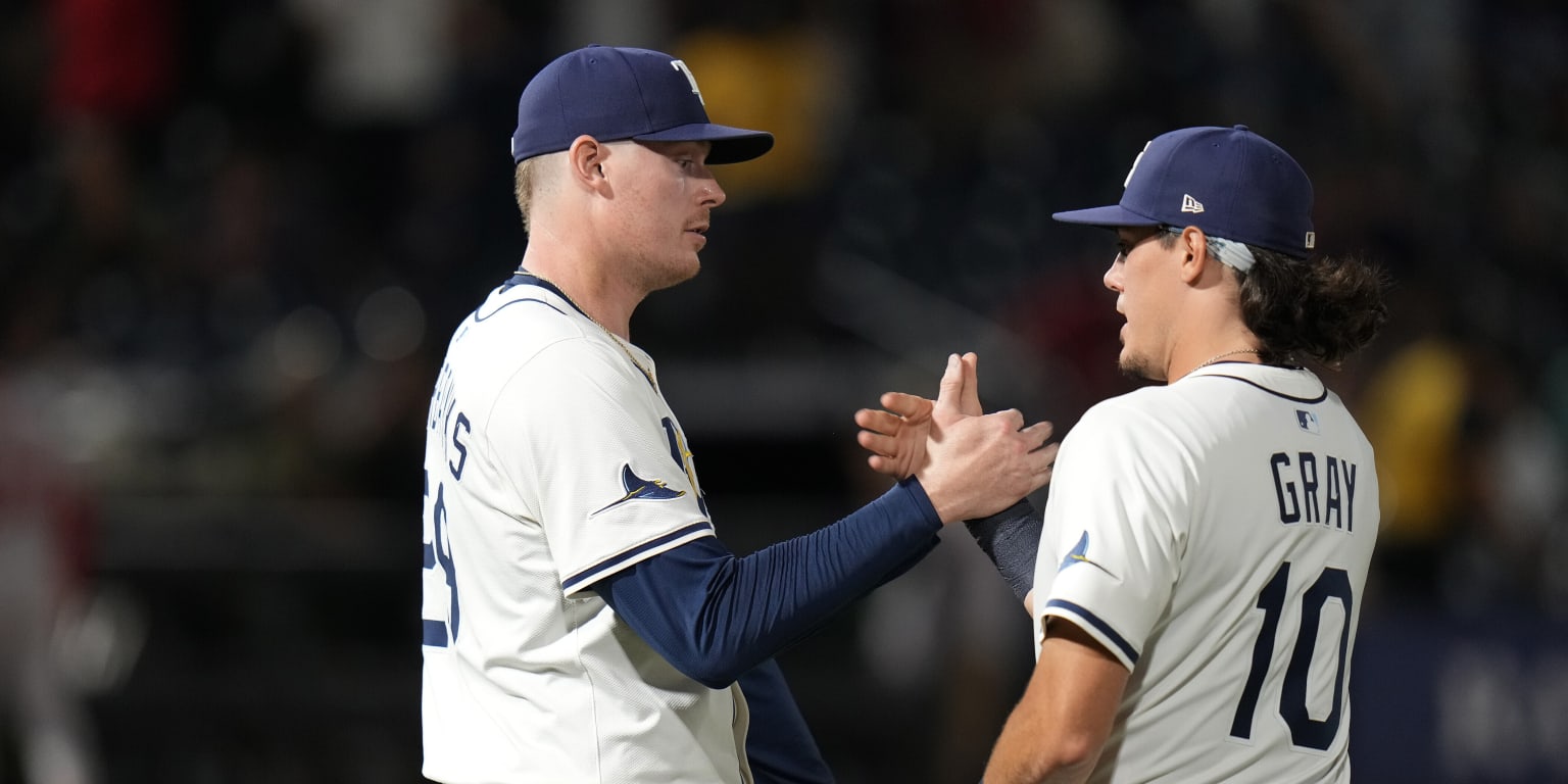 Rays win their final home game at Steinbrenner Field