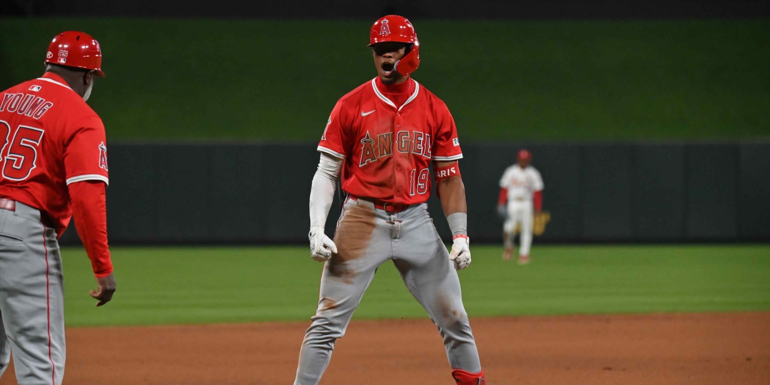 Kyren Paris hits game-tying RBI triple in Angels' win